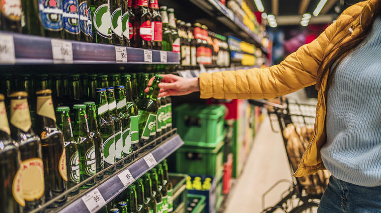 7 craft beer brands that aren't worth the price, according to experts