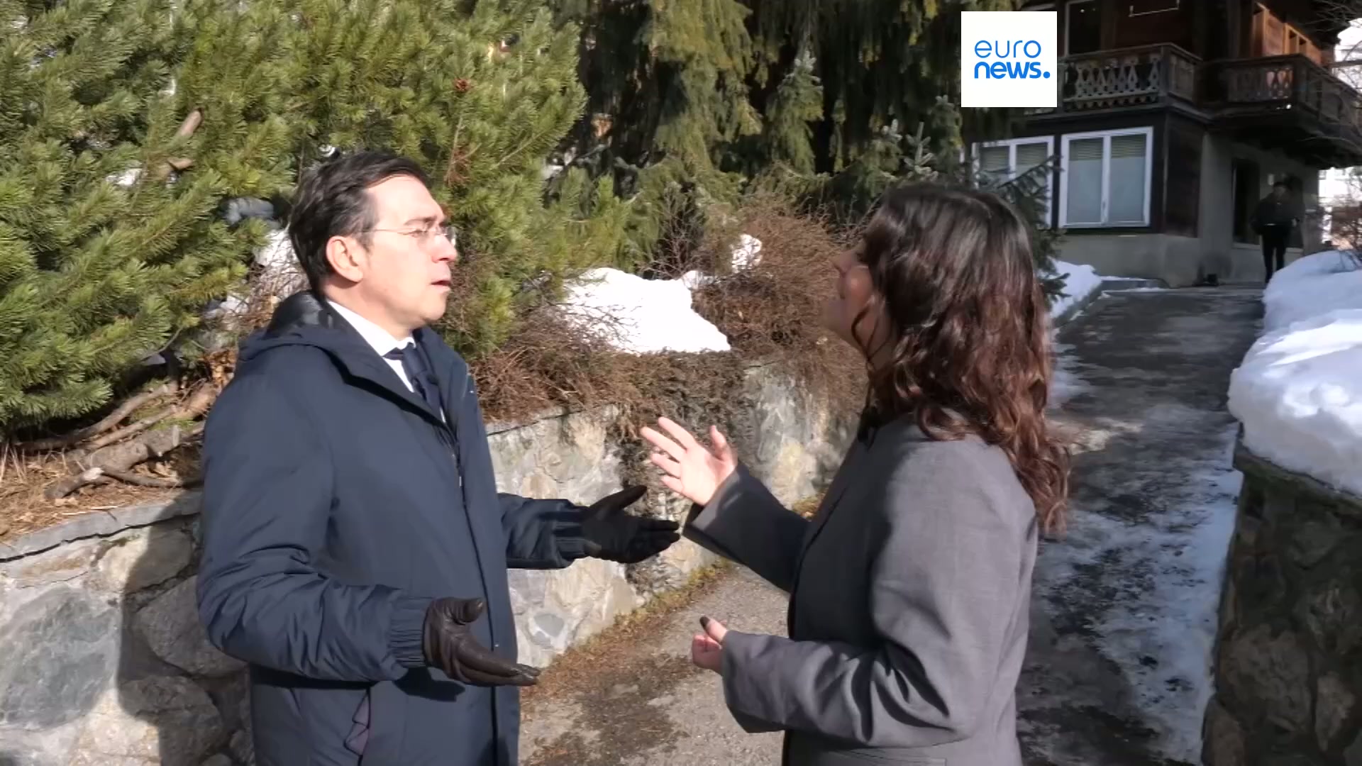 EU must 'move towards creating European army', Spanish FM tells Euronews