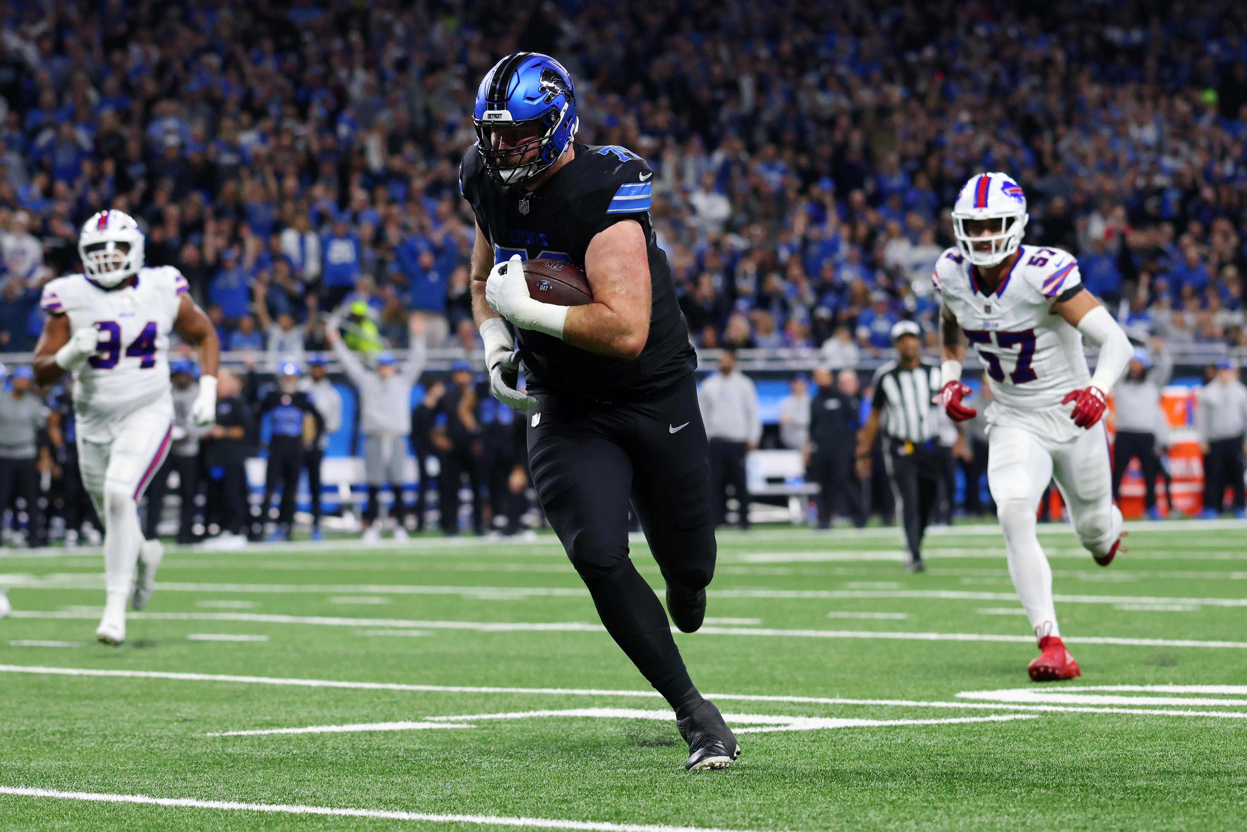 Detroit Lions OL Dan Skipper announces retirement