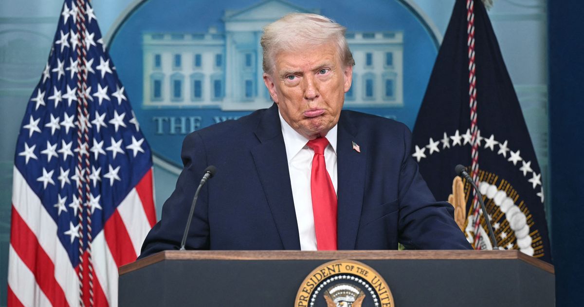 Trump only accepts polls that proclaim his greatness