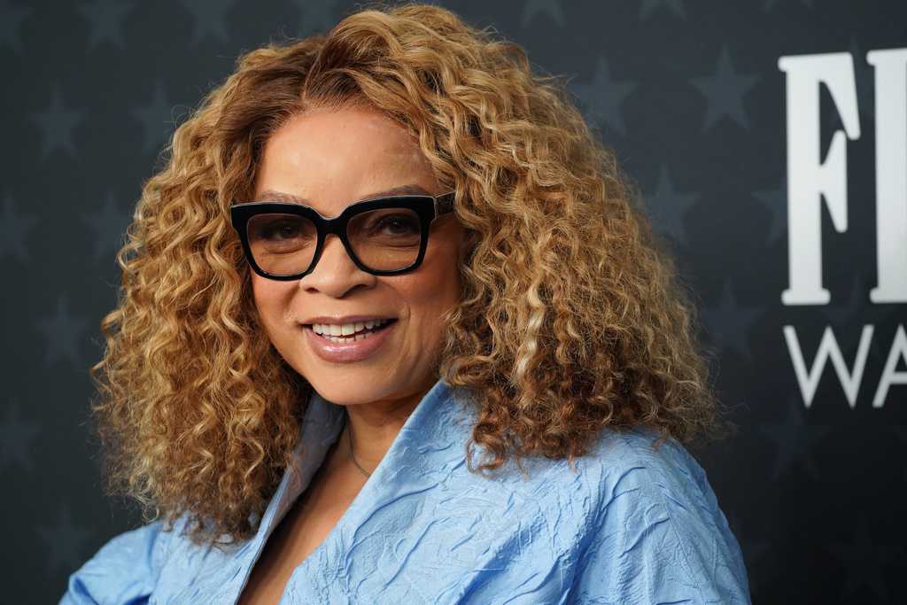 Ruth E Carter makes Oscar history again with costume designer ...