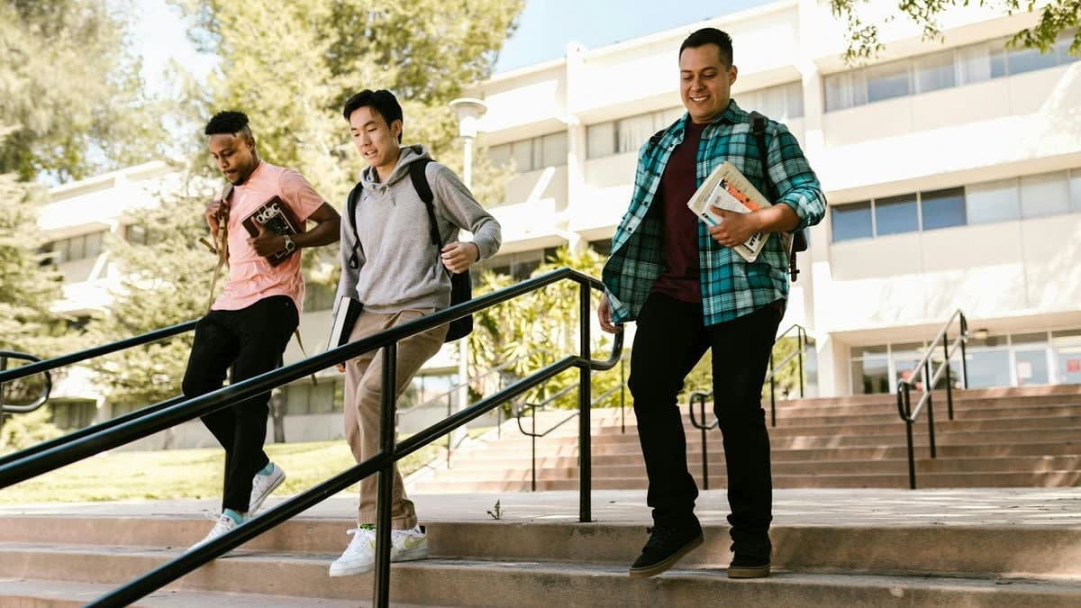 Virginia lawmakers weigh fixed in-state tuition