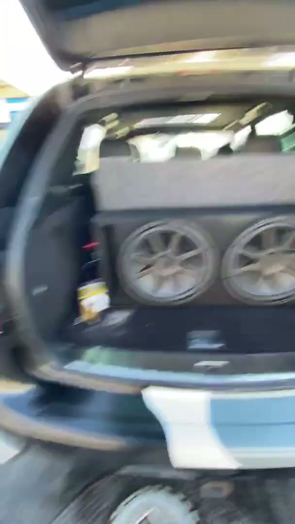 Crazy subwoofers in camo Porsche Cayenne and Rolls Royce fancy door ...