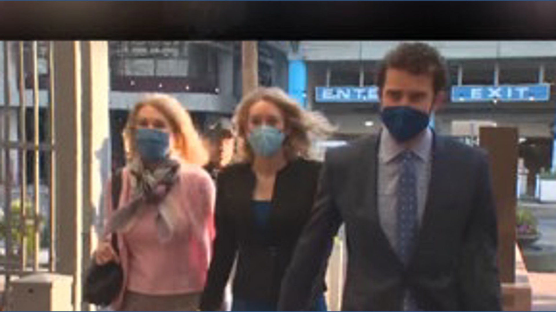 Elizabeth Holmes requests early release from prison