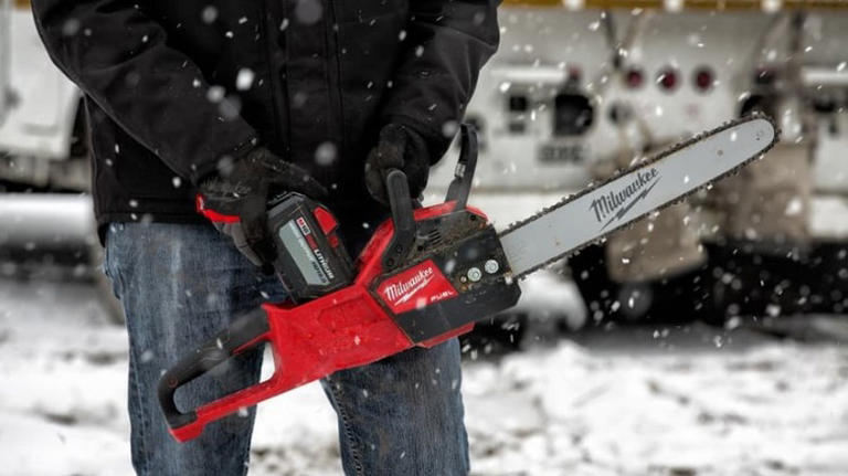 5 power tools every homeowner should have before a winter storm