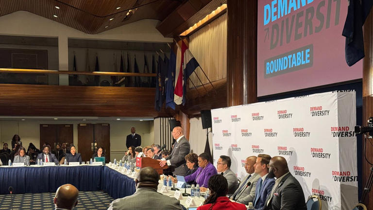 Leaders urge action in 2026: "We are on the brink of tyranny and ...