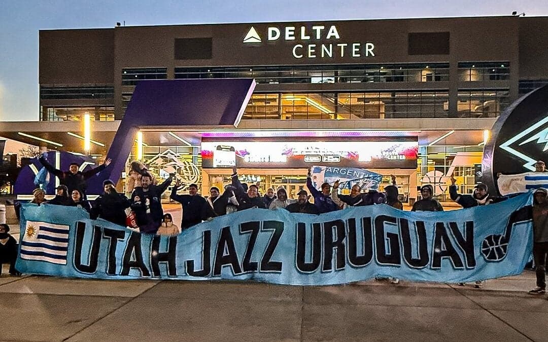 Torcedores sul-americanos fazem a festa em arena do Utah Jazz na NBA; veja