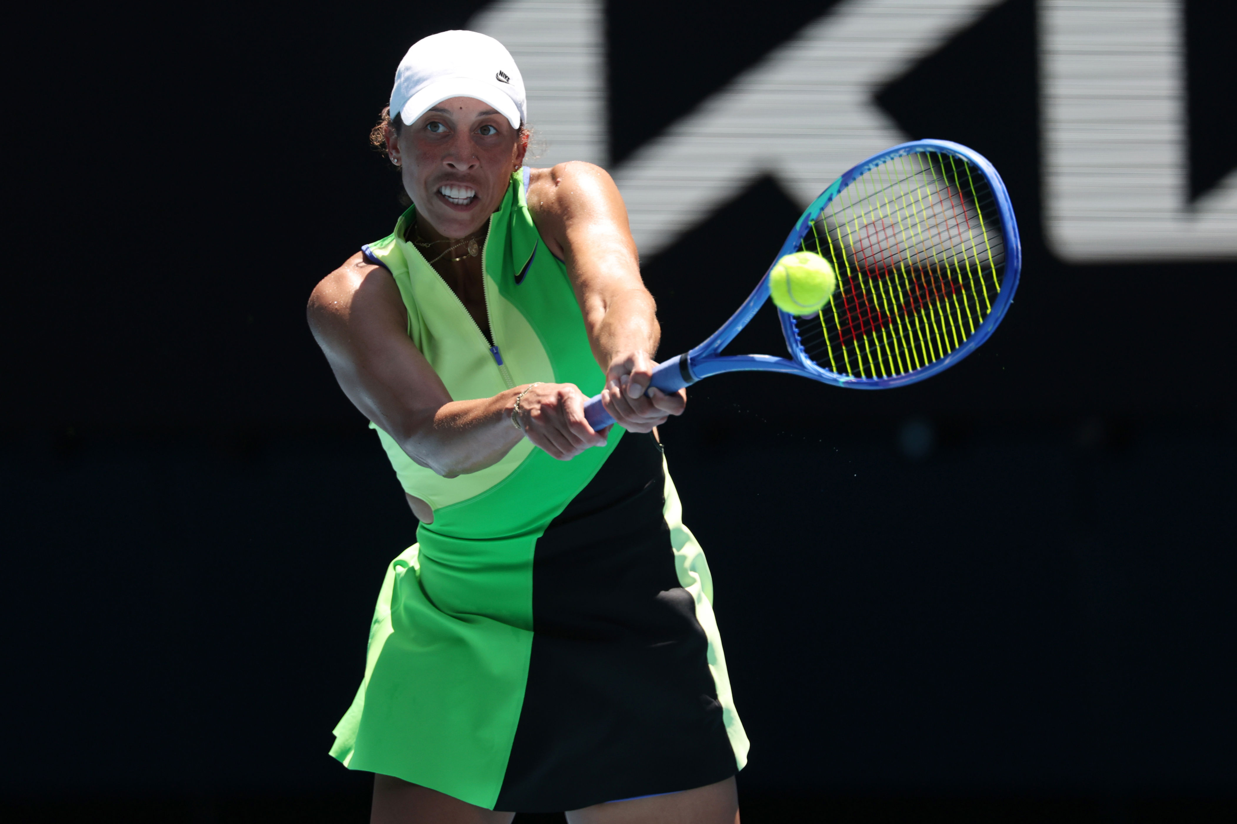 Star denies 'underlying message' in camera signature