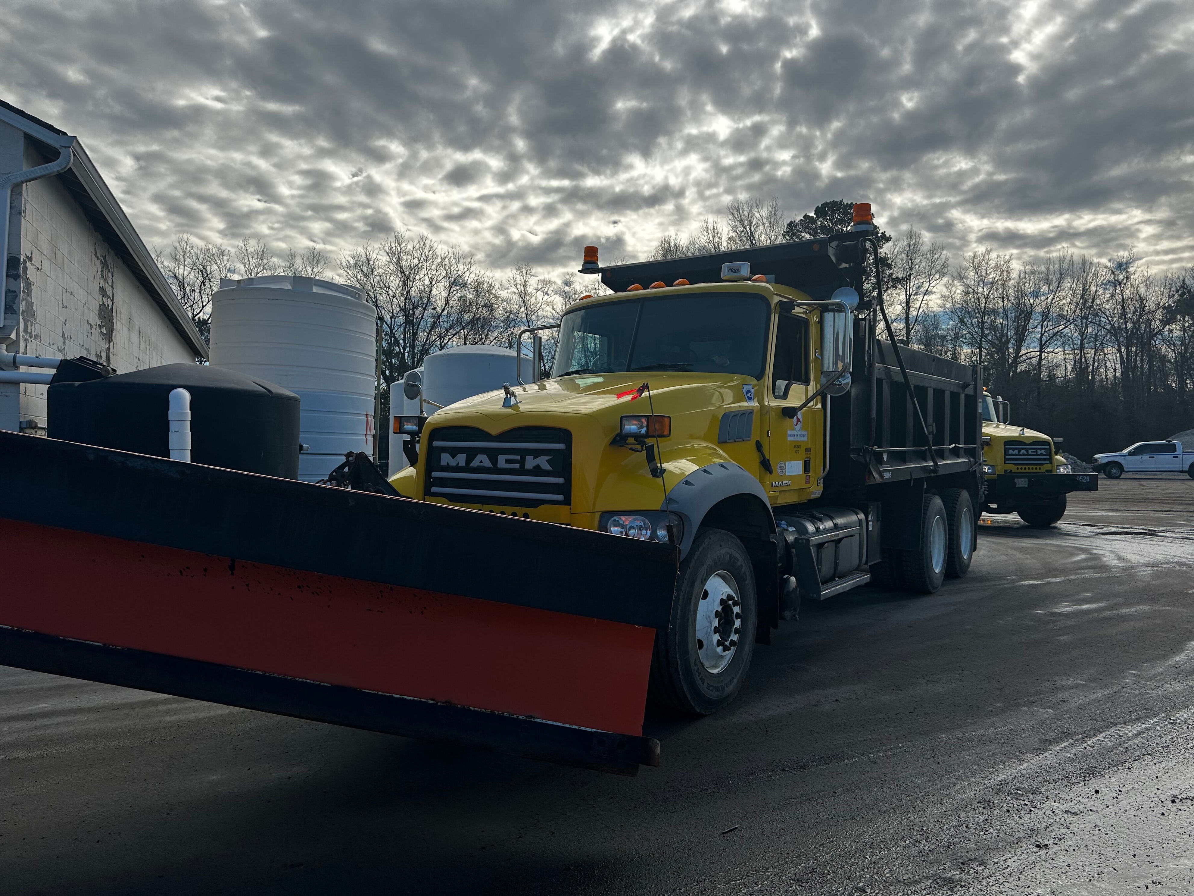 NCDOT preps Craven County roads for winter storm
