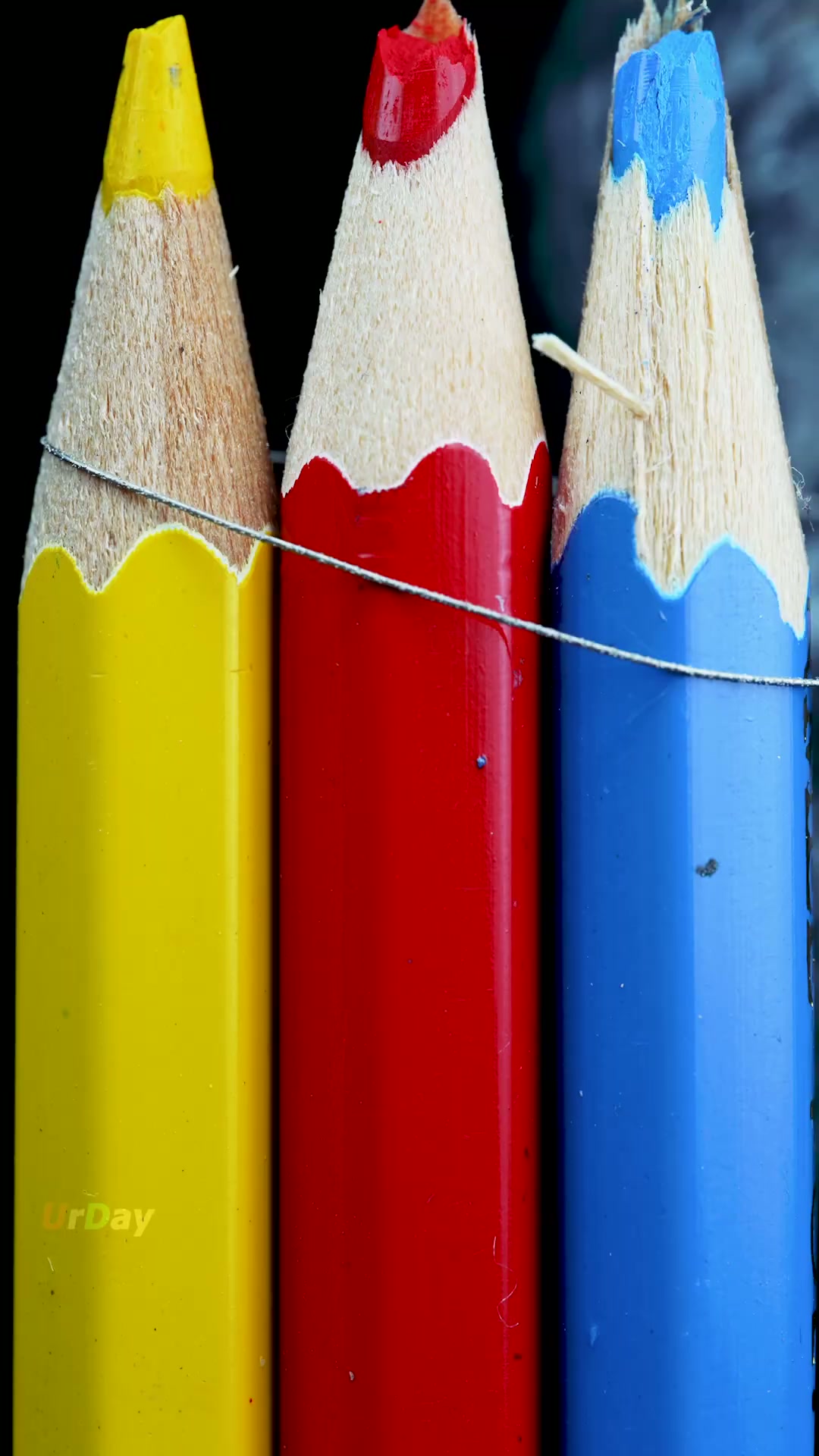 Pencils vs wired saw #closeup