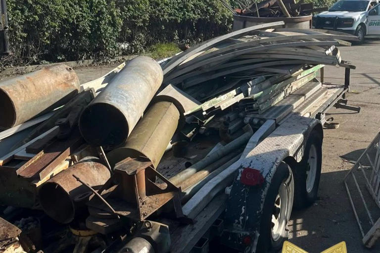 Stolen trailer leads to discovery of chop shop in North Bay: sheriff