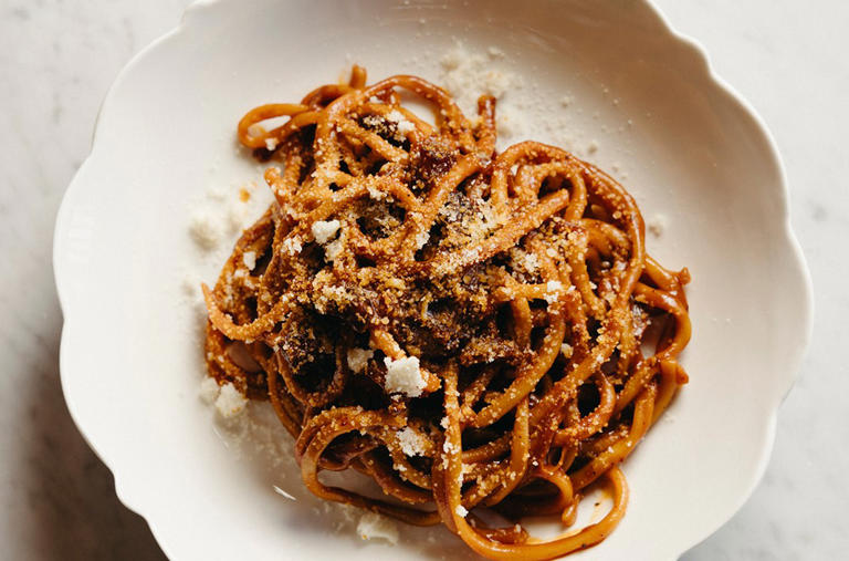 A new Koreatown pasta bar infuses regional Italian cooking with bold ...