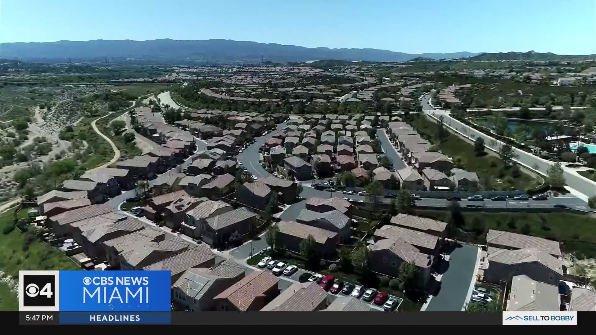 Trump signs executive order limiting Wall Street from buying single ...