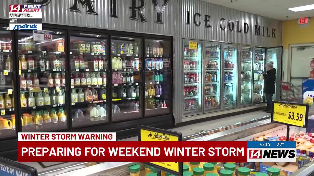 Evansville grocery stores see surge in shoppers ahead of winter storm