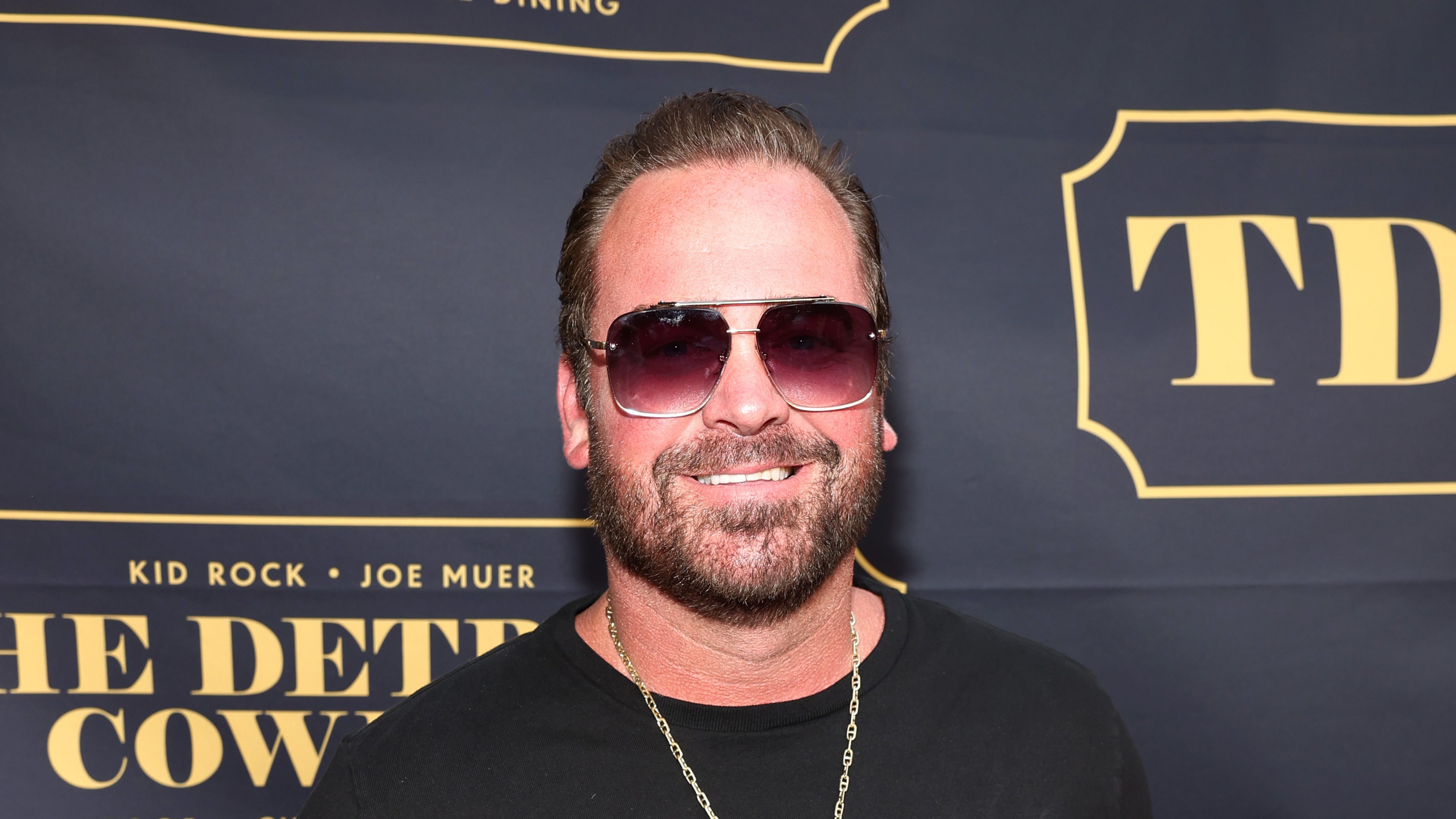 Lee Brice comparte una emotiva actualización sobre la desaparición de ...