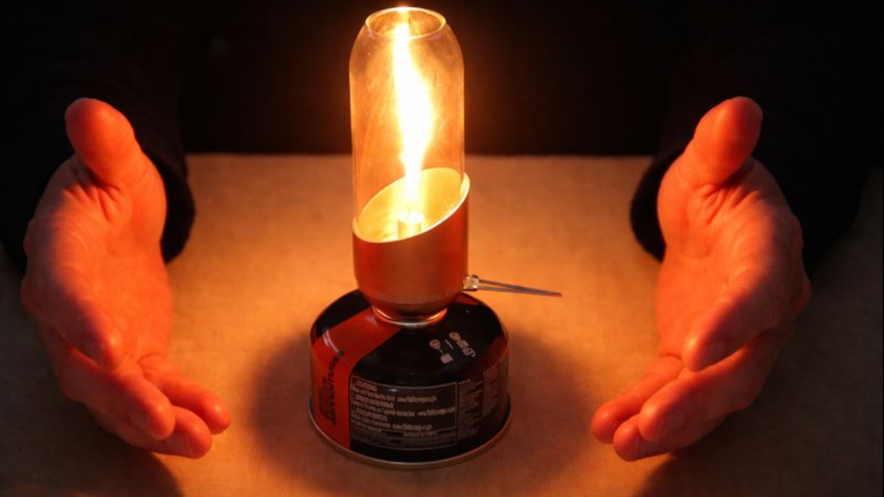 Testing the Fire Maple Orange Lantern for portable outdoor lighting