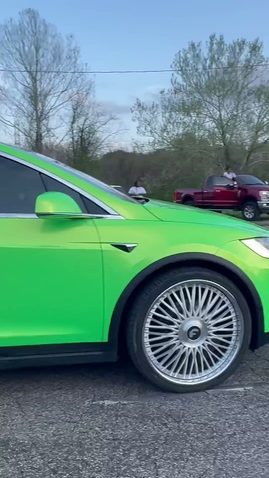 Slime Tesla Model X on 24’s