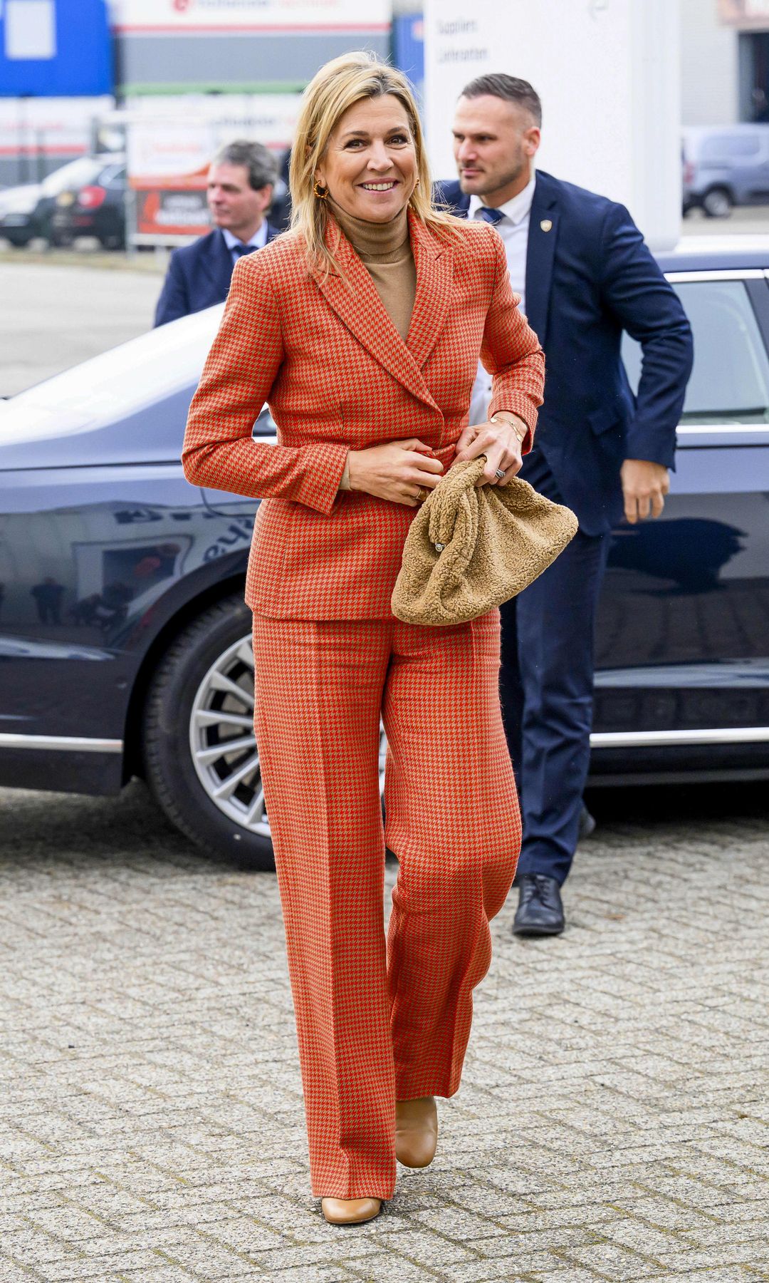 Queen Máxima switches things up, trading her brooches for a trendy ...