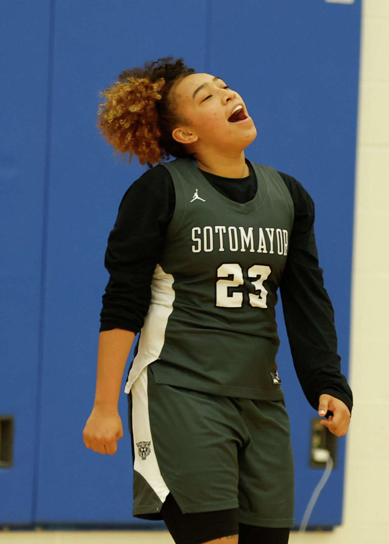Jordan Pete's relentless drive carries Sotomayor girls basketball far