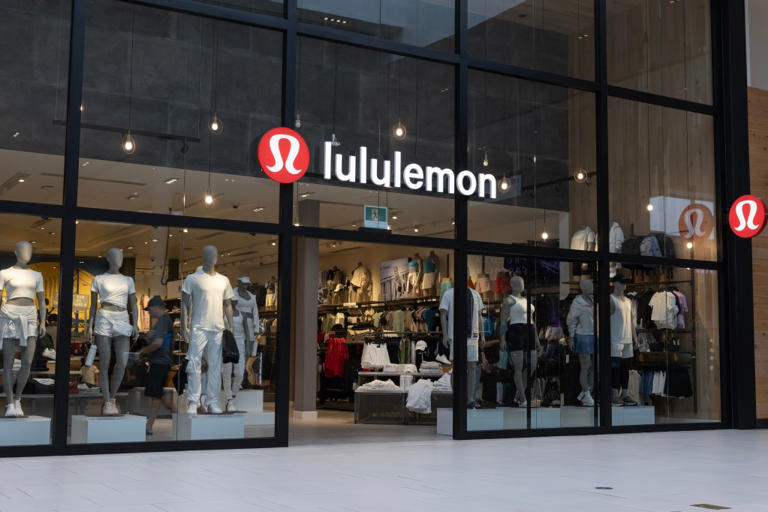 Lululemon resumes selling see through leggings — with special advice on ...
