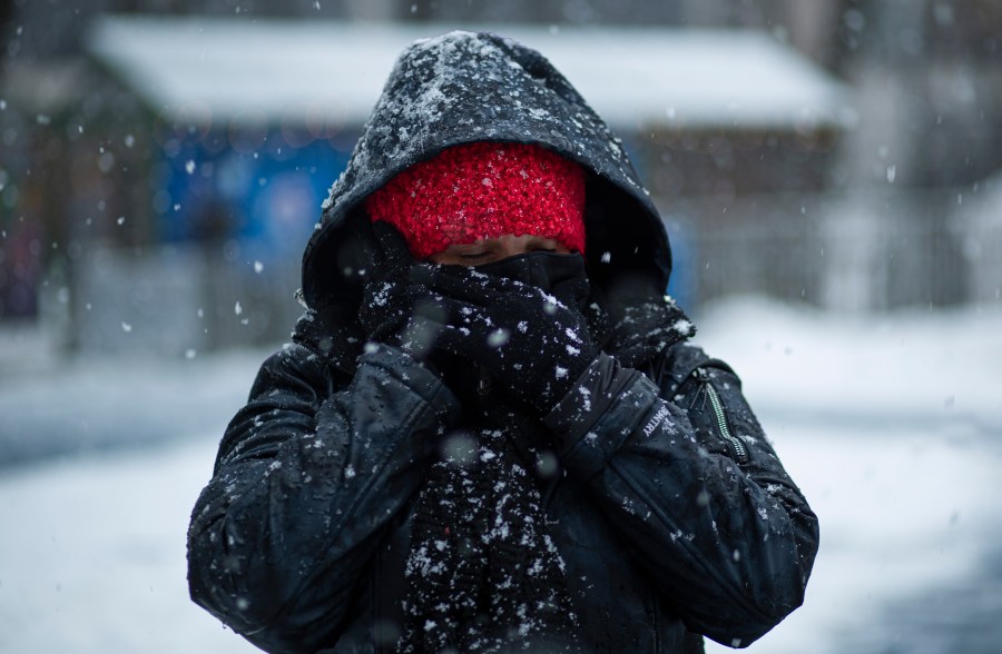 How to stay safe in extreme cold conditions
