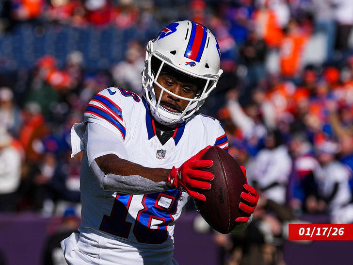 Bills WR Brandin Cooks claps back after controversial call, 'It was a ...