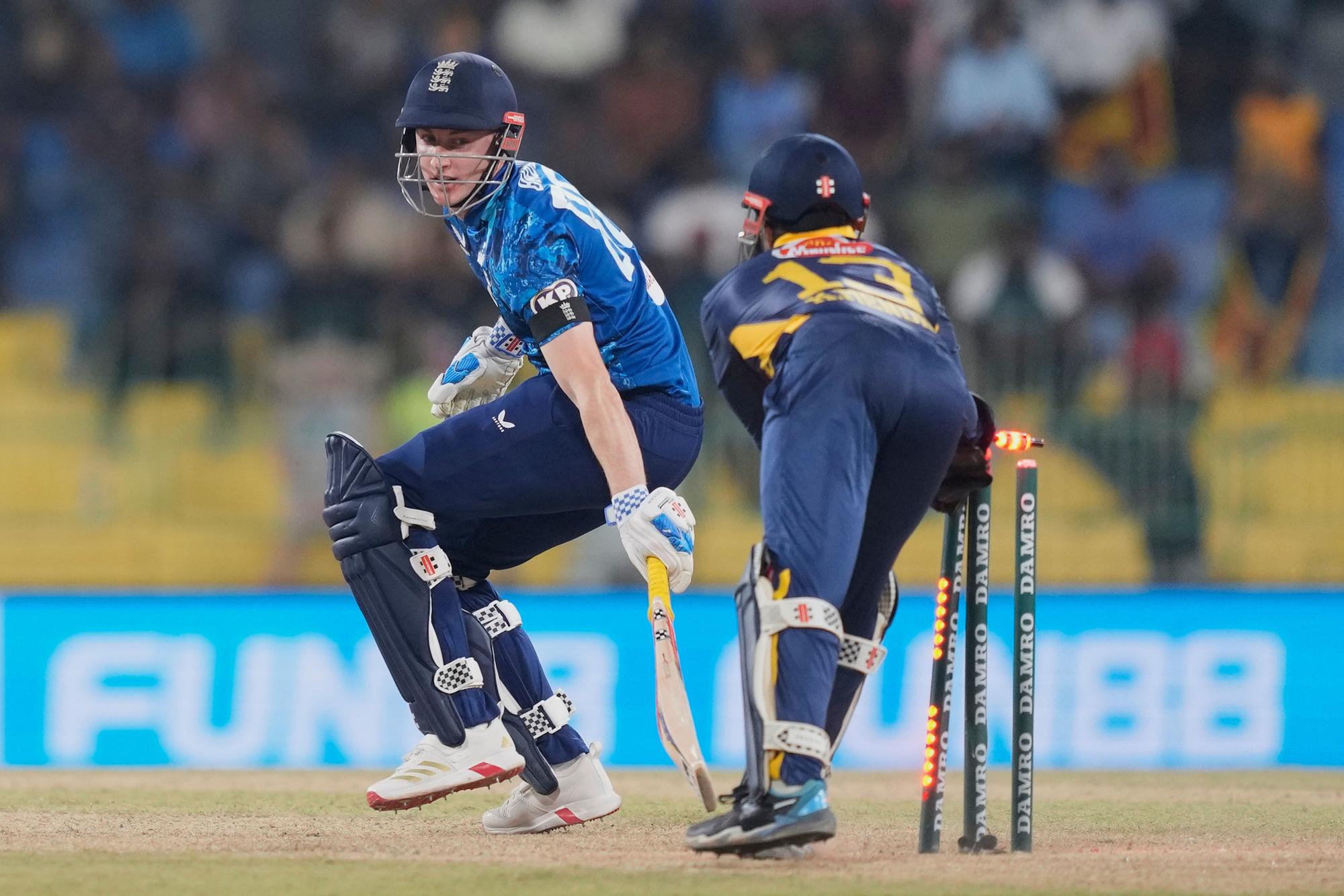 England come up short against Sri Lanka in opening warm-up game for T20 ...