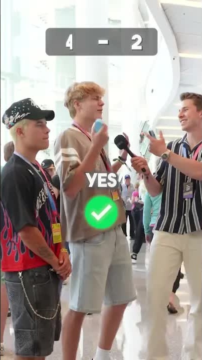 Friend group trivia challenge: who's the dumbest?