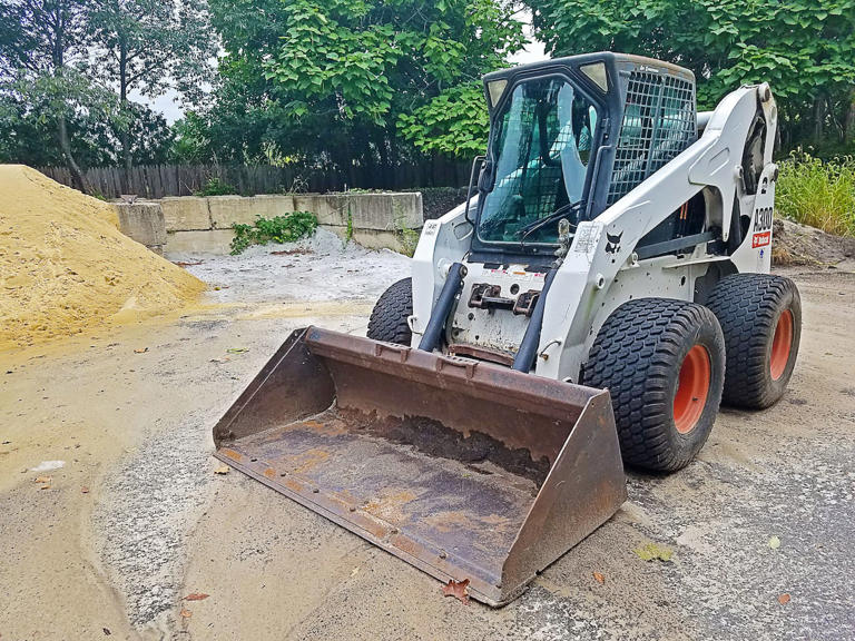 Man dies at construction site east of Hamiota, Man.