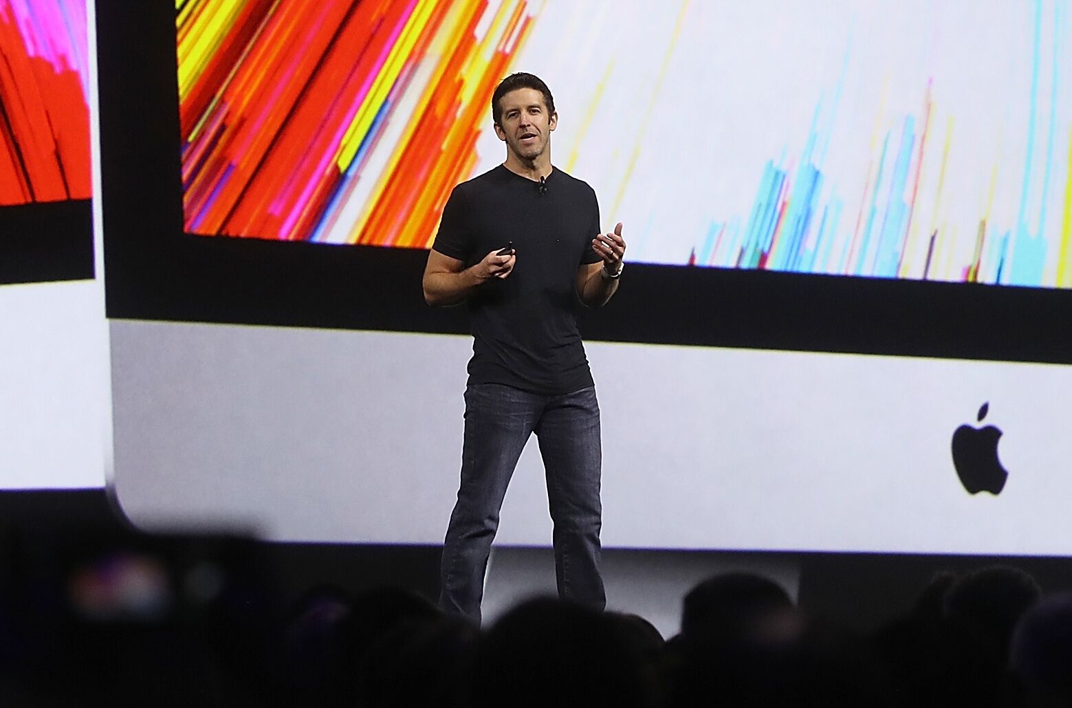 Apple expands hardware chief’s role in latest sign of CEO candidacy