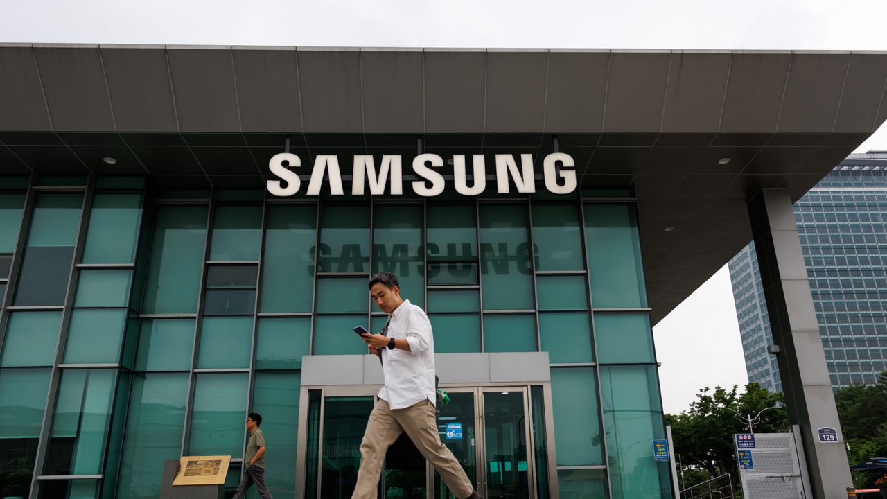 Samsung refutes claims of '80% price hike' across all memory products ...