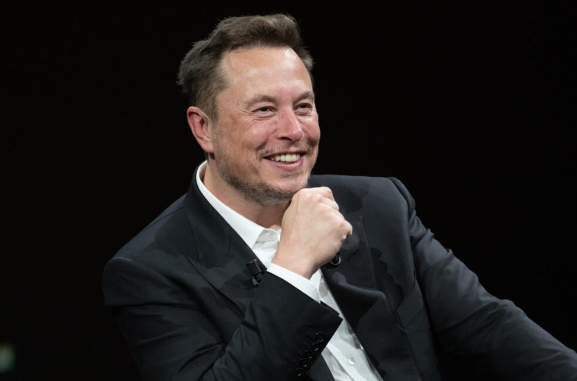 Elon Musk appears on Davos stage for the first time ever with the man ...