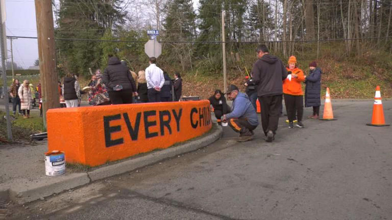 Orange bridge in Port Alberni targeted with racist vandalism for 3rd time