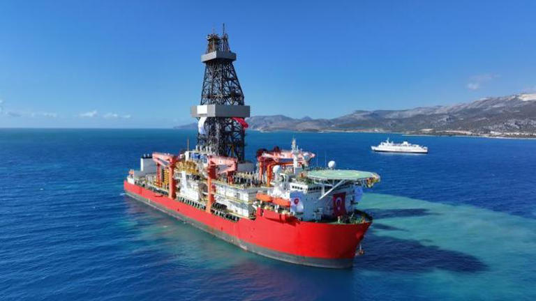 Bakan Alparslan Bayraktar paylaştı! Yıldırım ve Çağrı Bey gemileri ilk ...