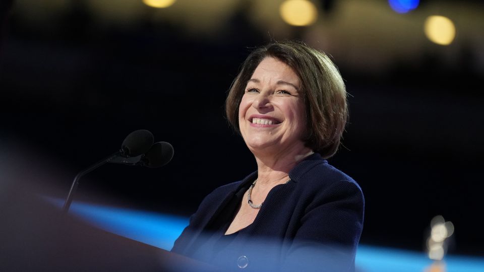 Sen. Amy Klobuchar prepares to run for Minnesota governor