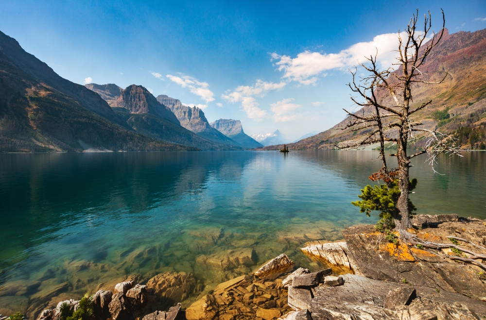 17 scenic backroads in Montana with big views and light traffic