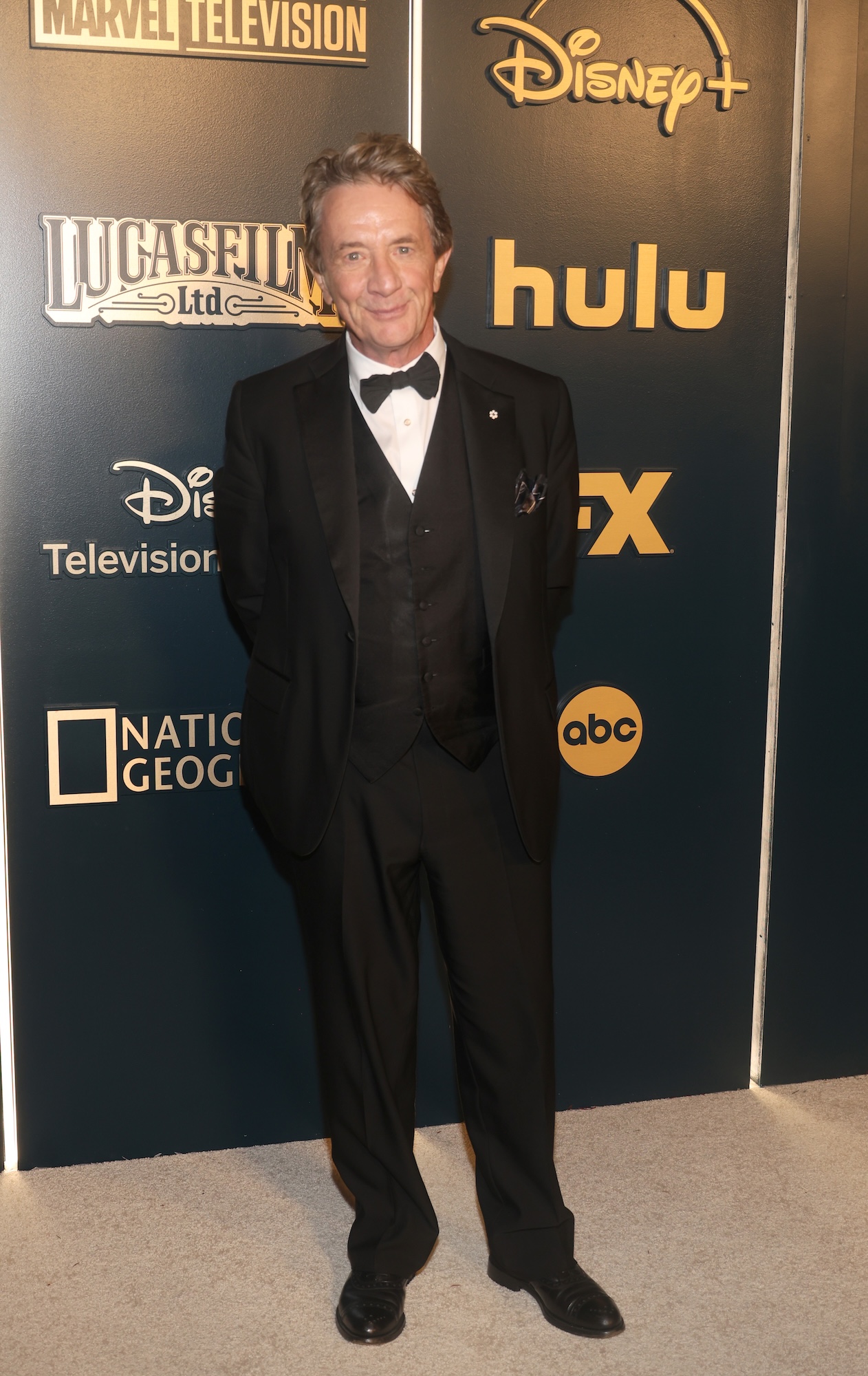 Martin Short dice que casi arruinó la boda de Selena Gomez y Benny Blanco