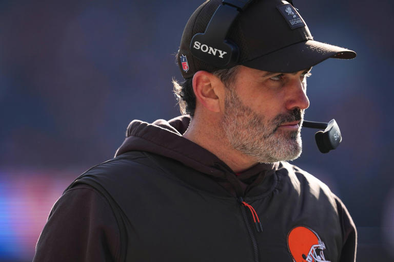 New Falcons coach Stefanski adds former Dolphins assistant Aukerman as ...