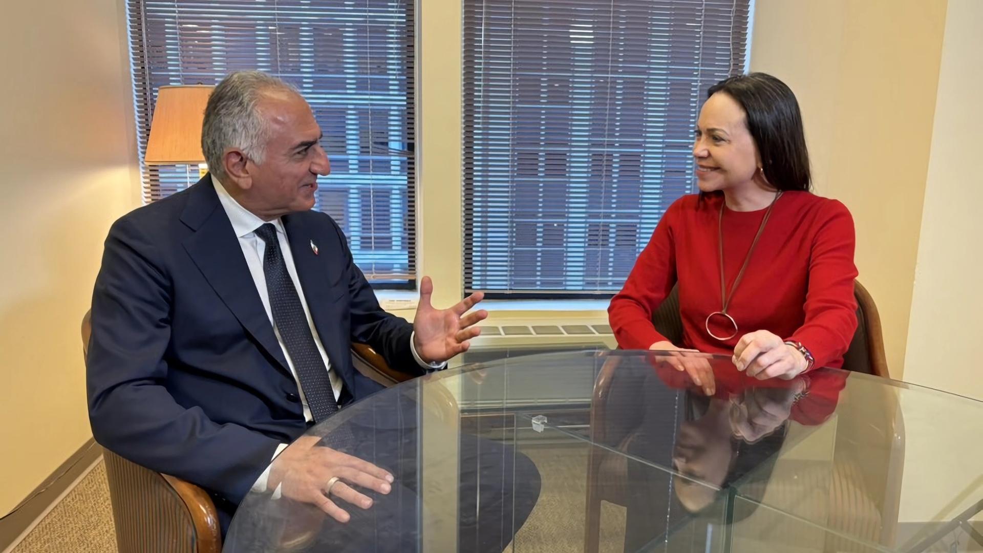 María Corina Machado y el hijo del sah se reúnen para tratar el futuro ...