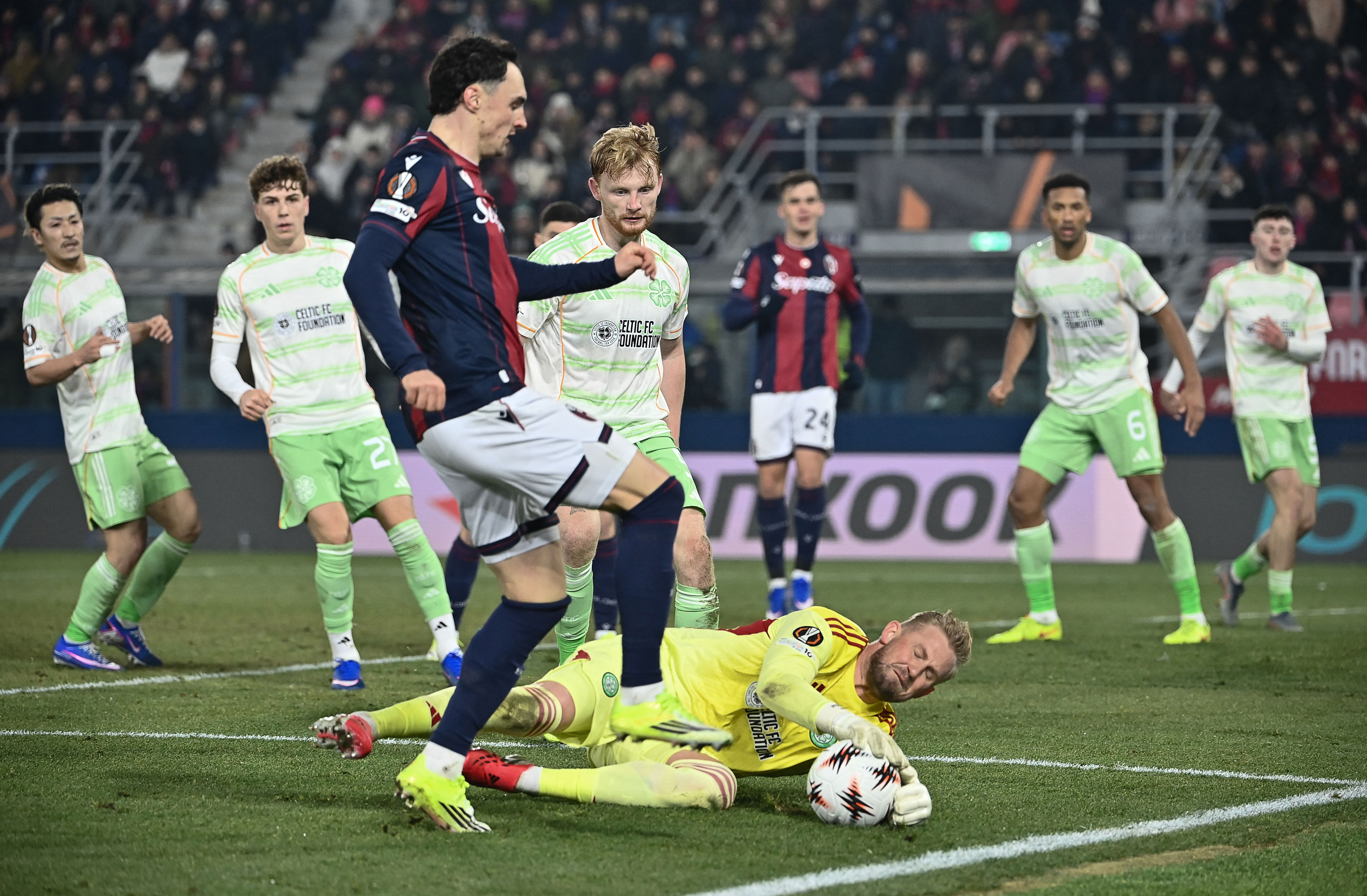 Celtic put every body part on line in Bologna as 36 Europa League shots ...