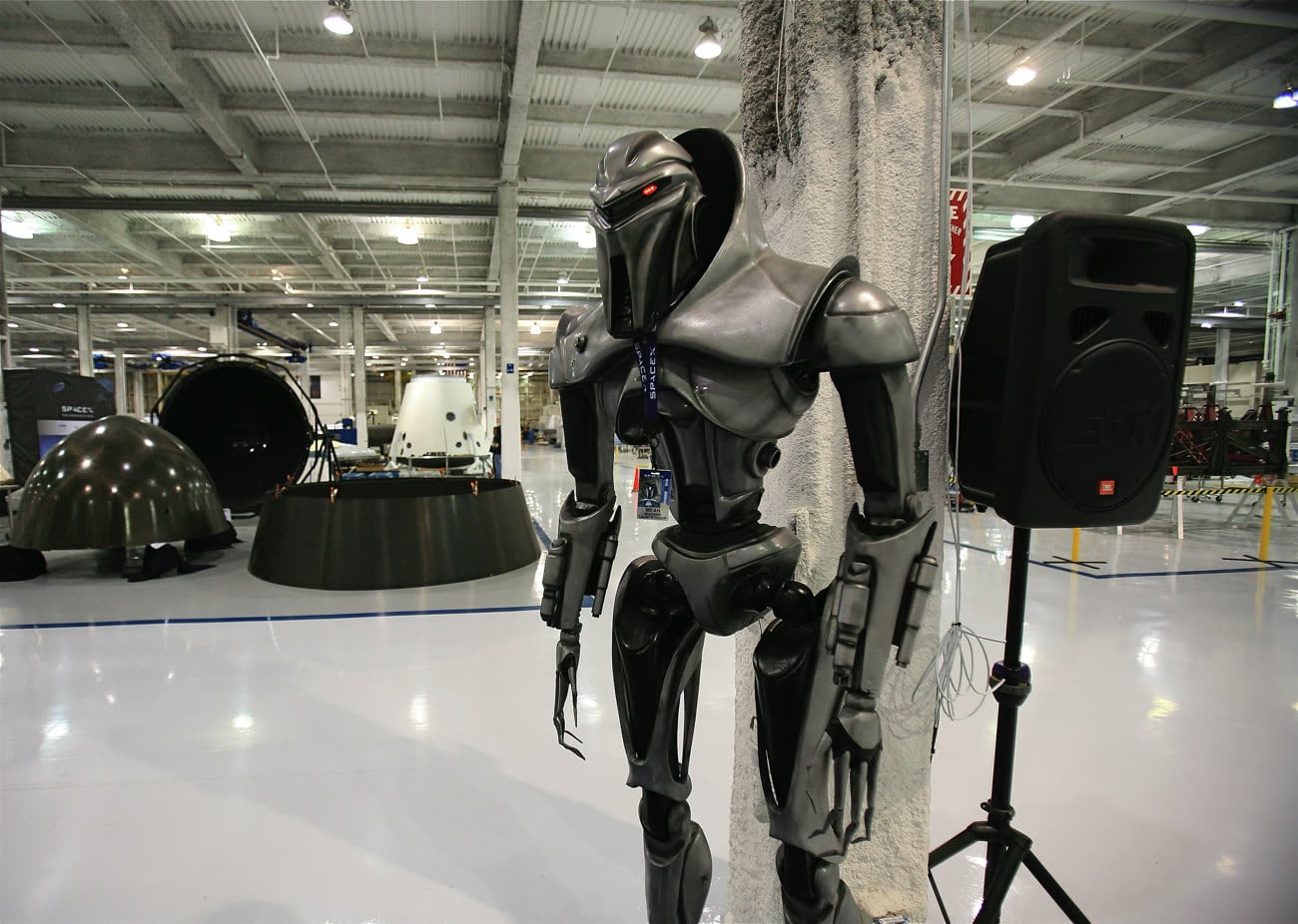 Elon Musk annonce le robot Optimus en vente publique dès fin 2027