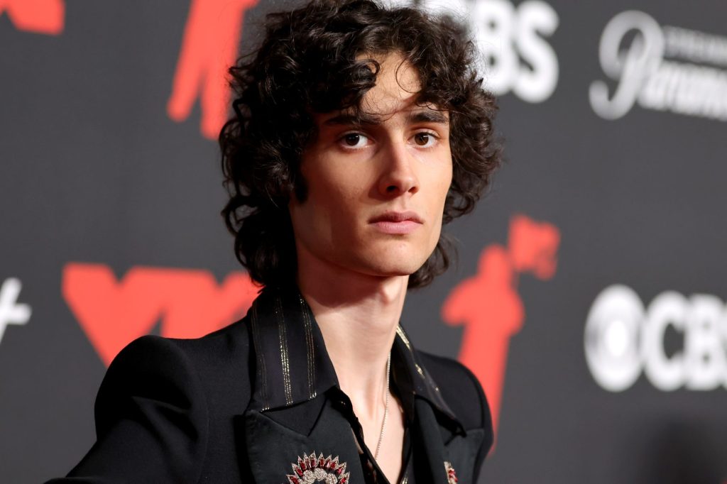 sombr, Clipse, Leon Thomas & More Will Take Us ‘Inside the 68th Grammy ...