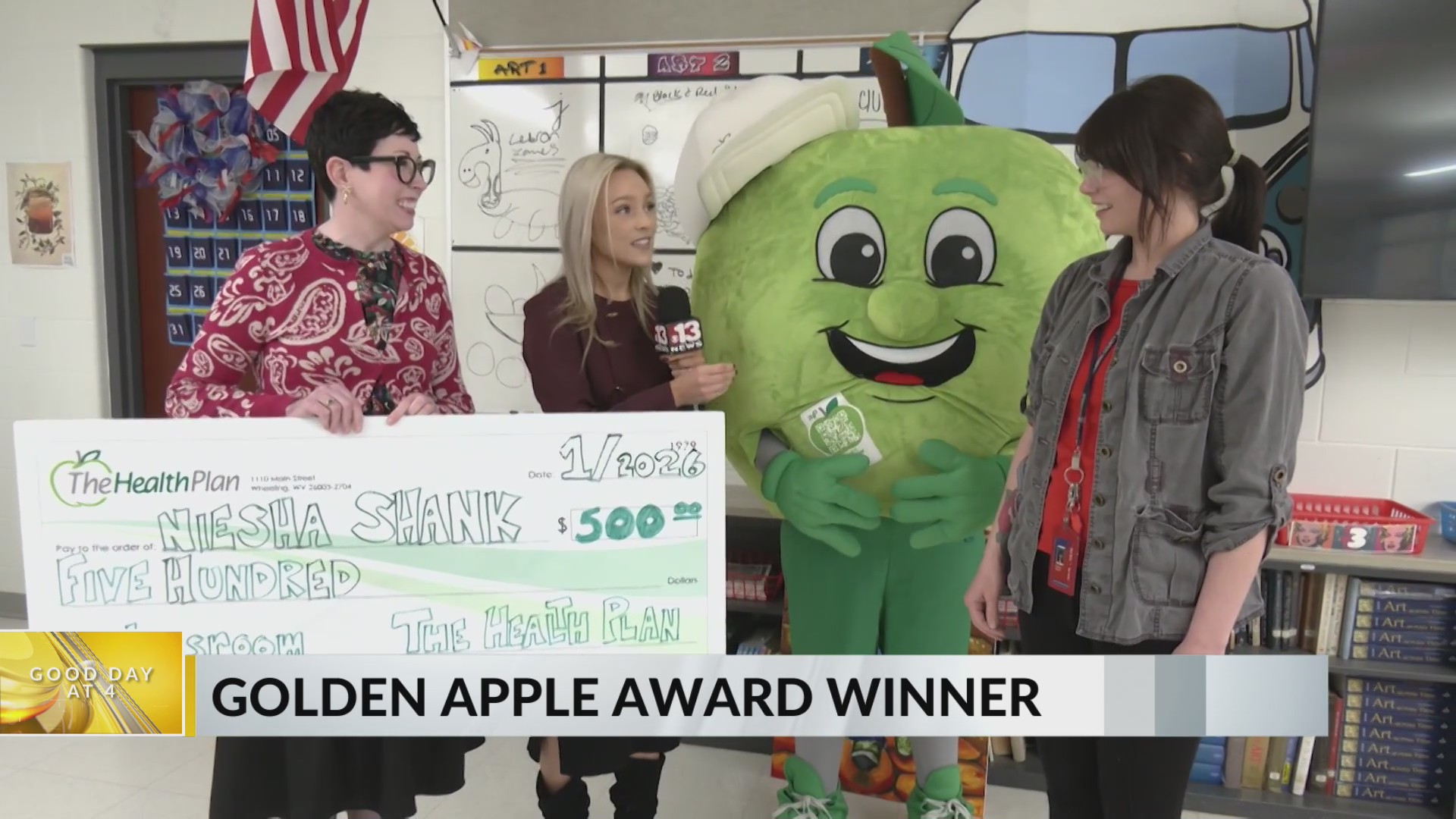 Kanawha County art teacher receives Golden Apple Award