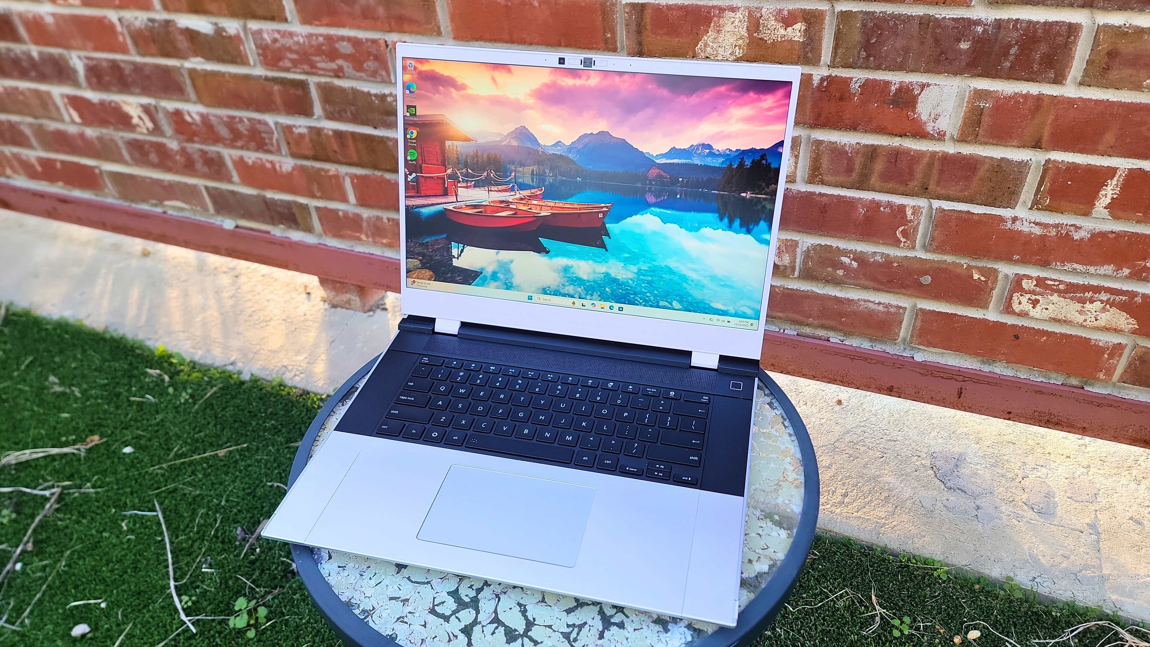 Framework Laptop 16 (AMD) review: I’m obsessed with both the concept ...