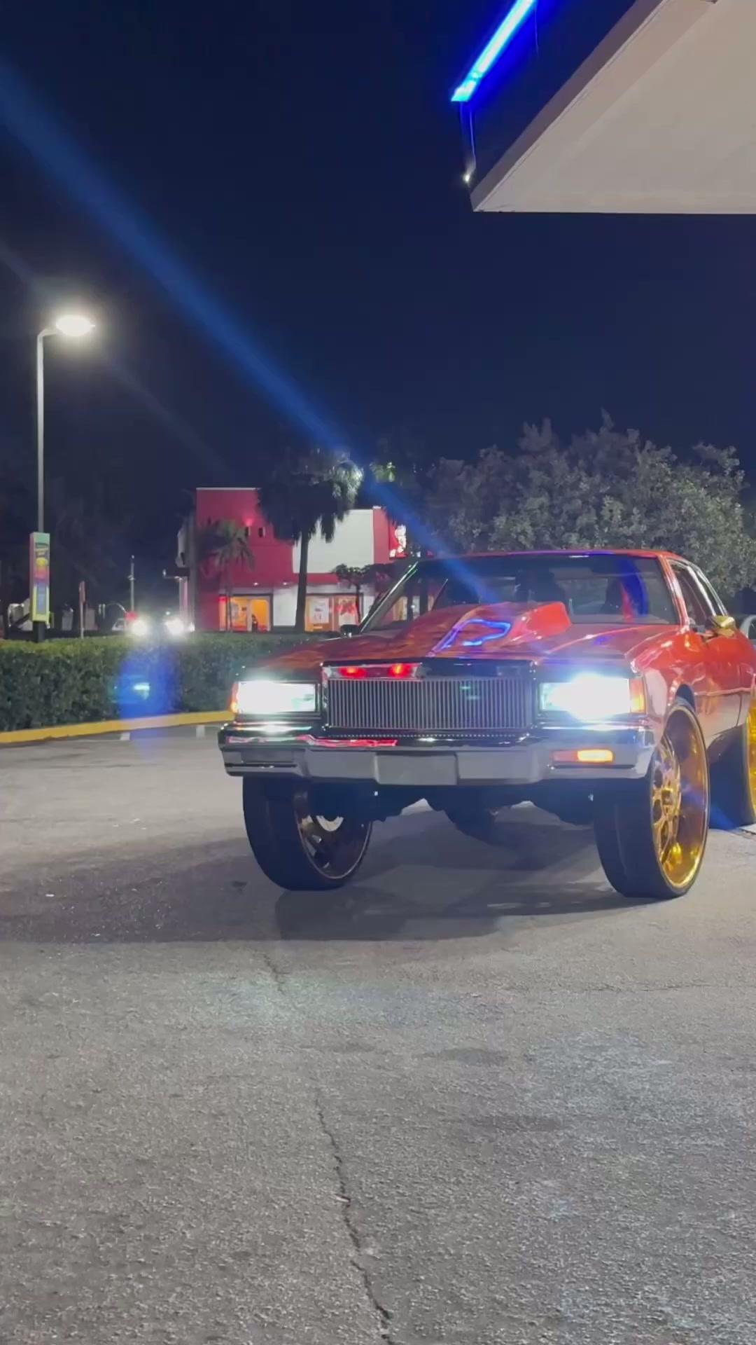 Chevy box on gold 30’s and 75 Chevy vert on gold 24’s Daytons