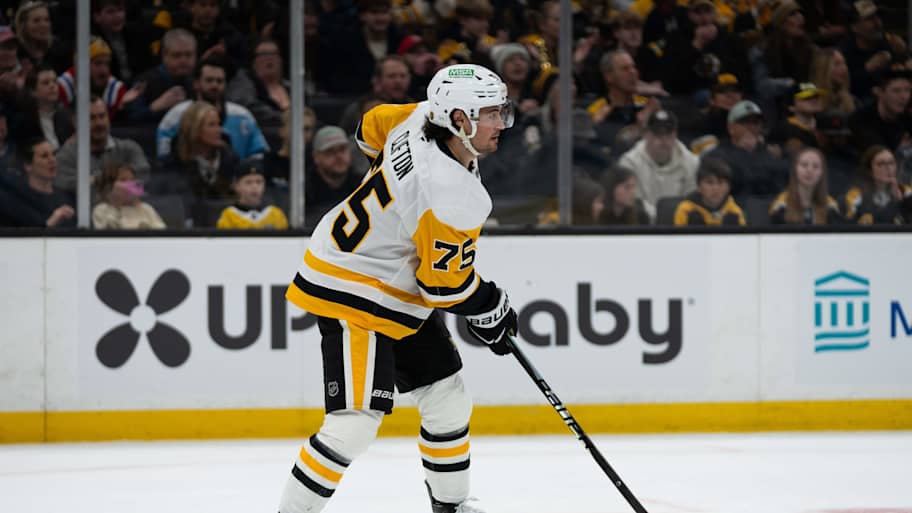 Connor Clifton has been welcome surprise since re-entering Penguins lineup