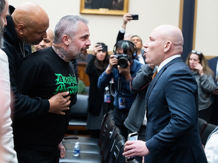 Ivan Raiklin gets in heated confrontation with ex-DC cop Michael Fanone