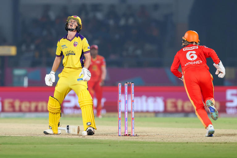 Lanning & Co fall short against dew, black-soil pitch and Giants' smarts