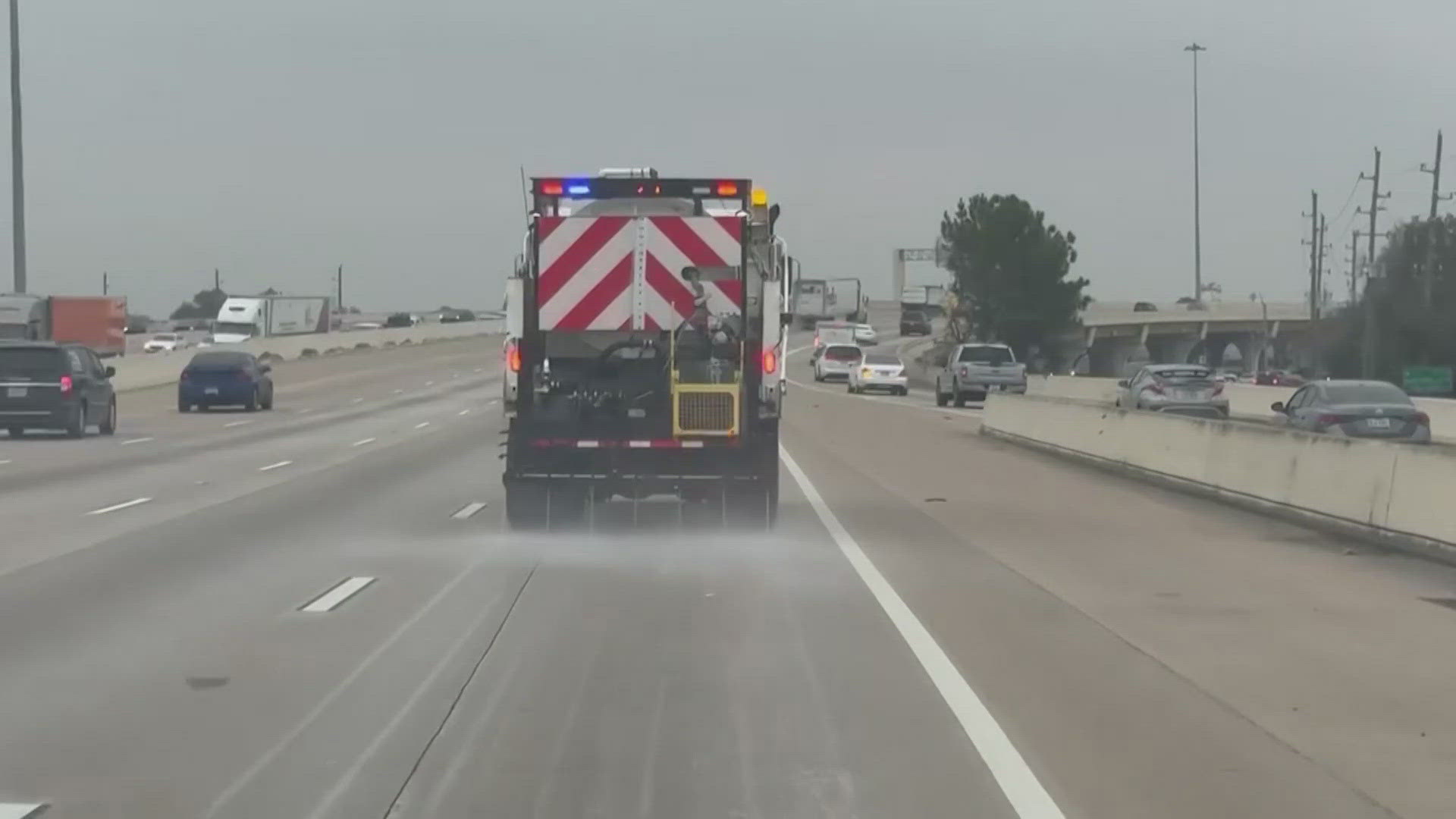 Houston crews preparing roads for weekend winter weather event that ...