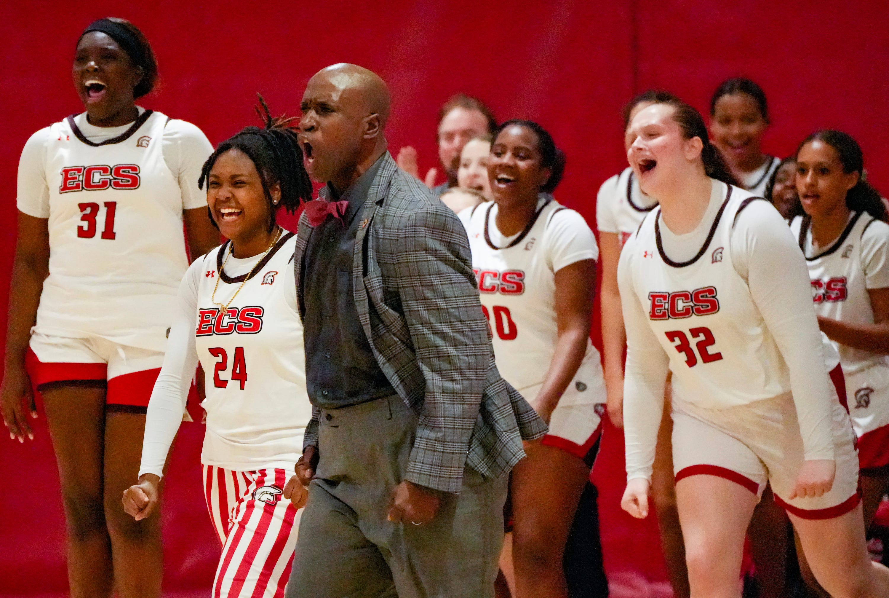 ECS girls basketball coach Dwayne Donnell named finalist for national award